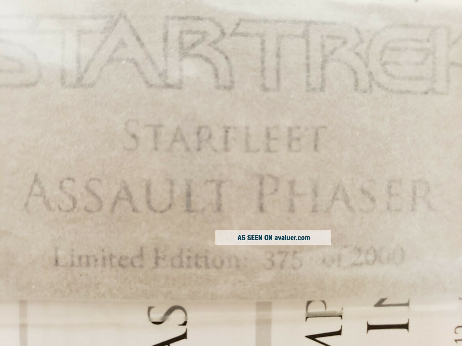 Master Replicas Star Trek STARFLEET ASSAULT PHASER 375 Of 2000 W ...