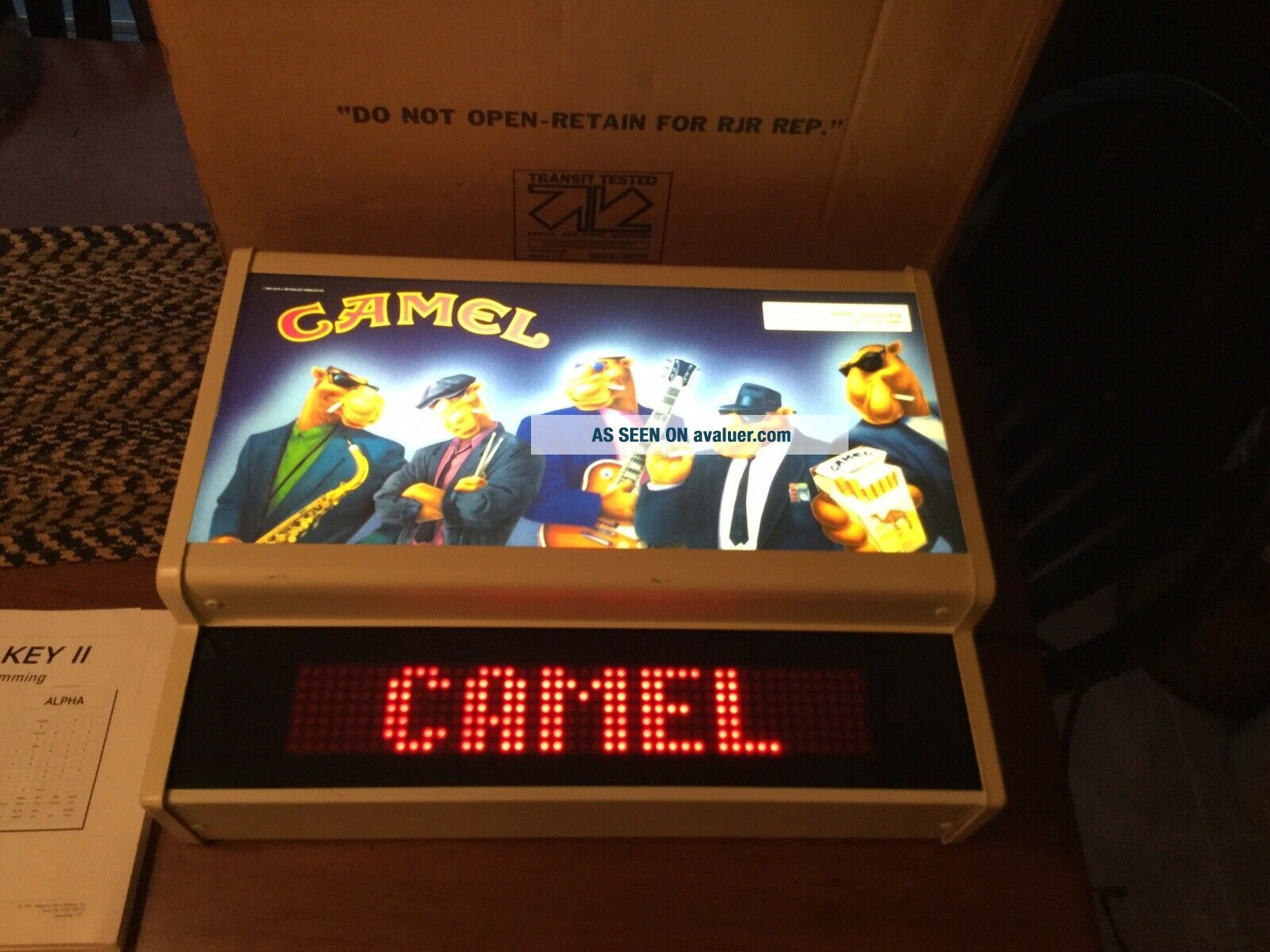 VINTAGE 1991 JOE CAMEL Cigarettes Lighted Scrolling Sign Programable ...