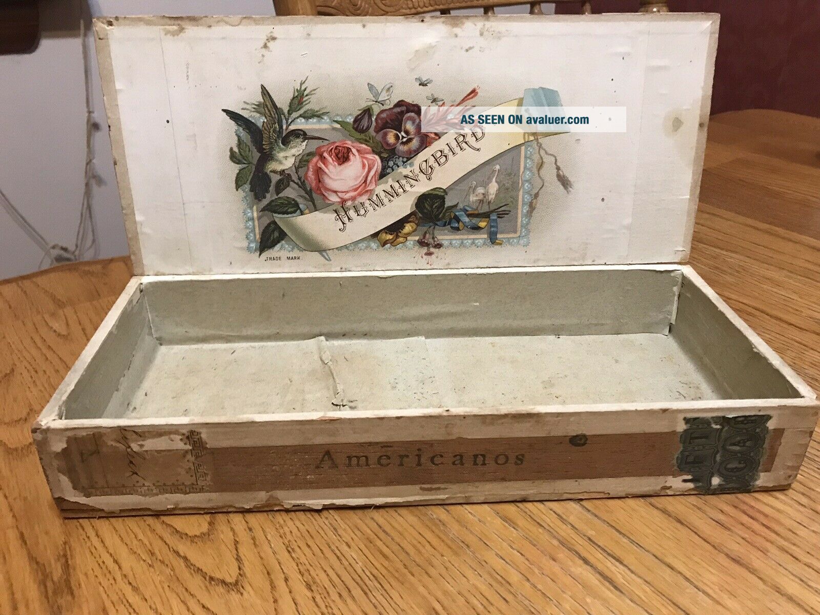 Vintage Humming Bird Wooden Cigar Box | #4342022