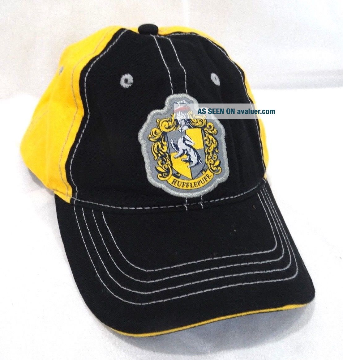 UNIVERSAL STUDIOS HARRY POTTER HUFFLEPUFF CREST SNAP BACK CAP AND ...