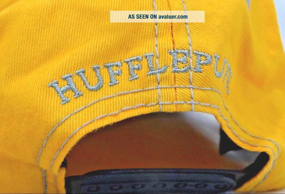 UNIVERSAL STUDIOS HARRY POTTER HUFFLEPUFF CREST SNAP BACK CAP AND ...