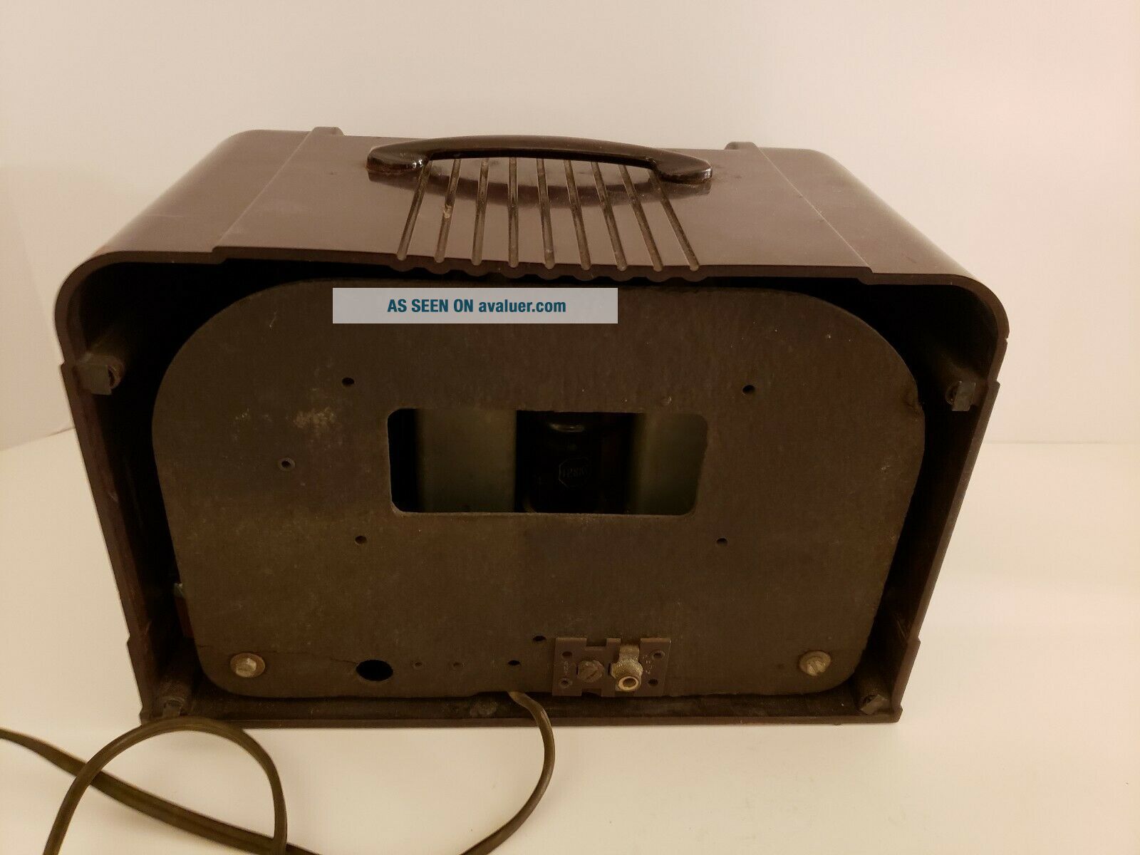 Antique 1942 RCA Victor Model 12X Bakelite Art Deco Tube Radio | #4477920