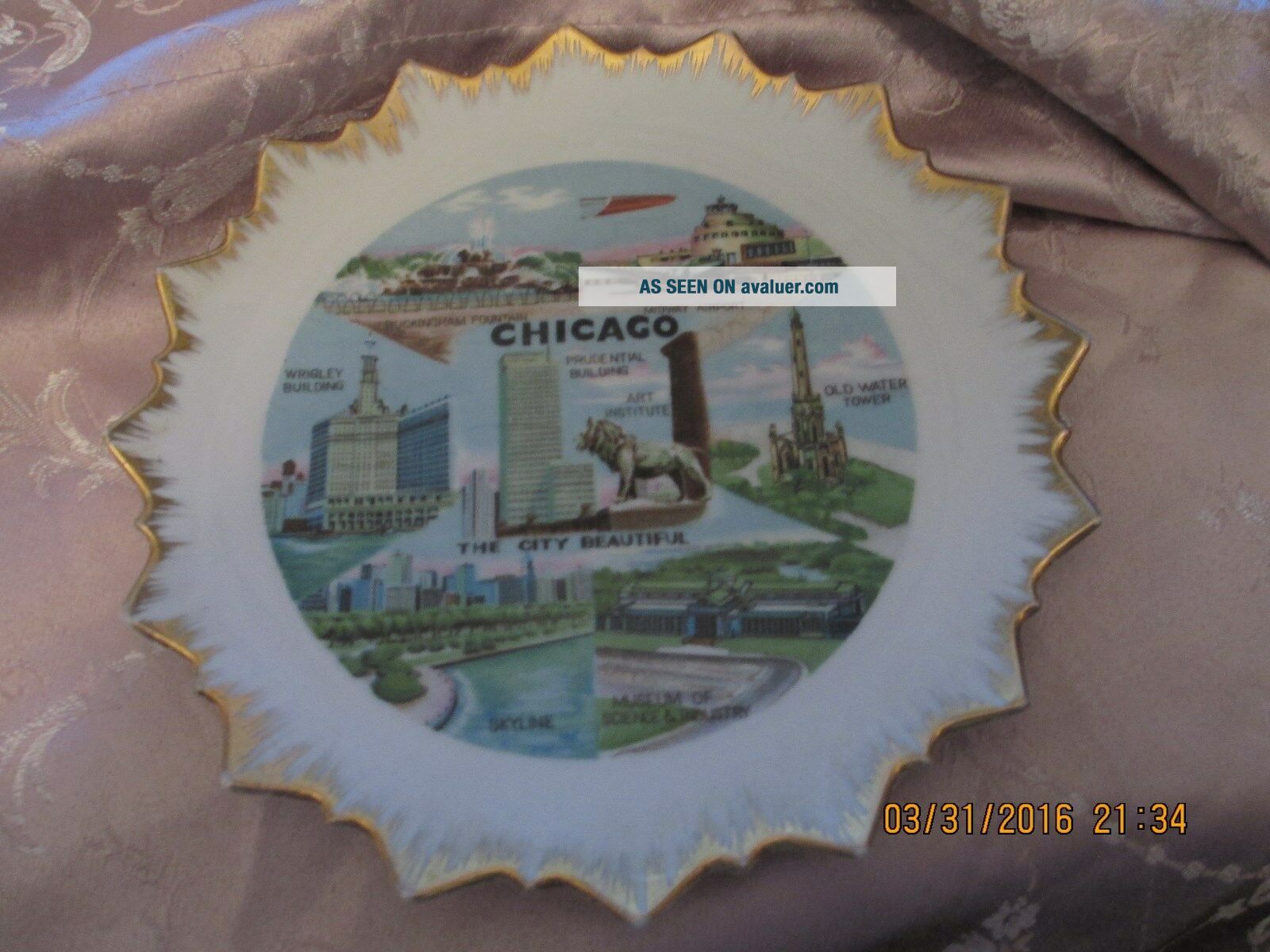 Vintage Chicago Souvenir Wall Hanging Plate | #4497549