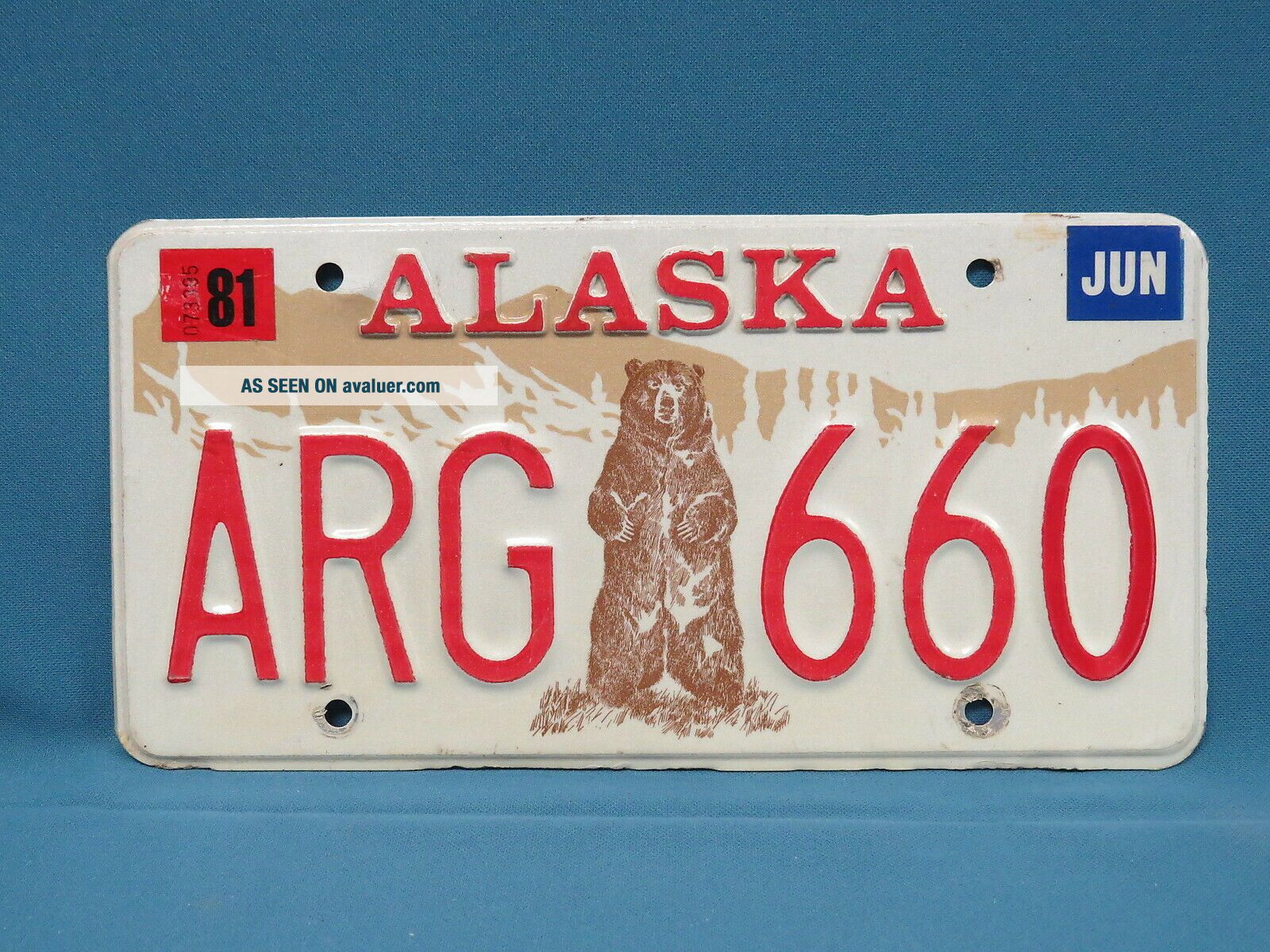 Vintage 70’s 80’s Alaska Grizzly Kodiak Brown Bear License Plate | #4607802