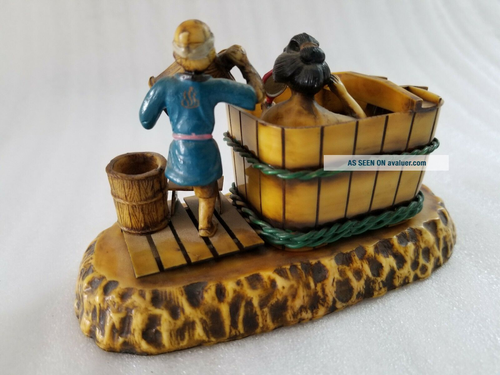 VINTAGE JAPANESE GEISHA GIRL TAKING BATH & SERVANT CELLULOID FIGURINE ...