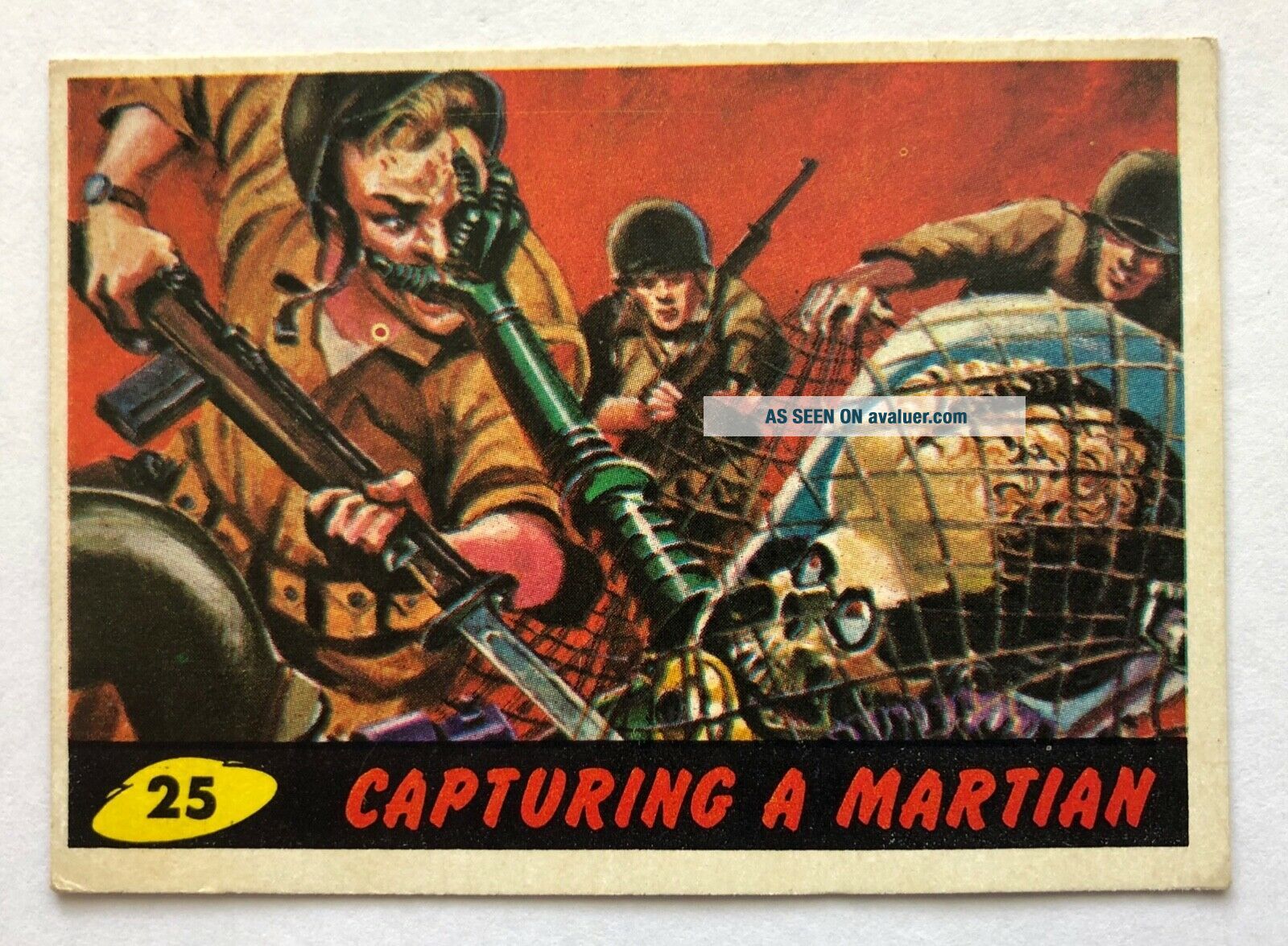 1962 Mars Attacks - 25 " Capturing A Martian " Topps Bubbles Inc. Card ...