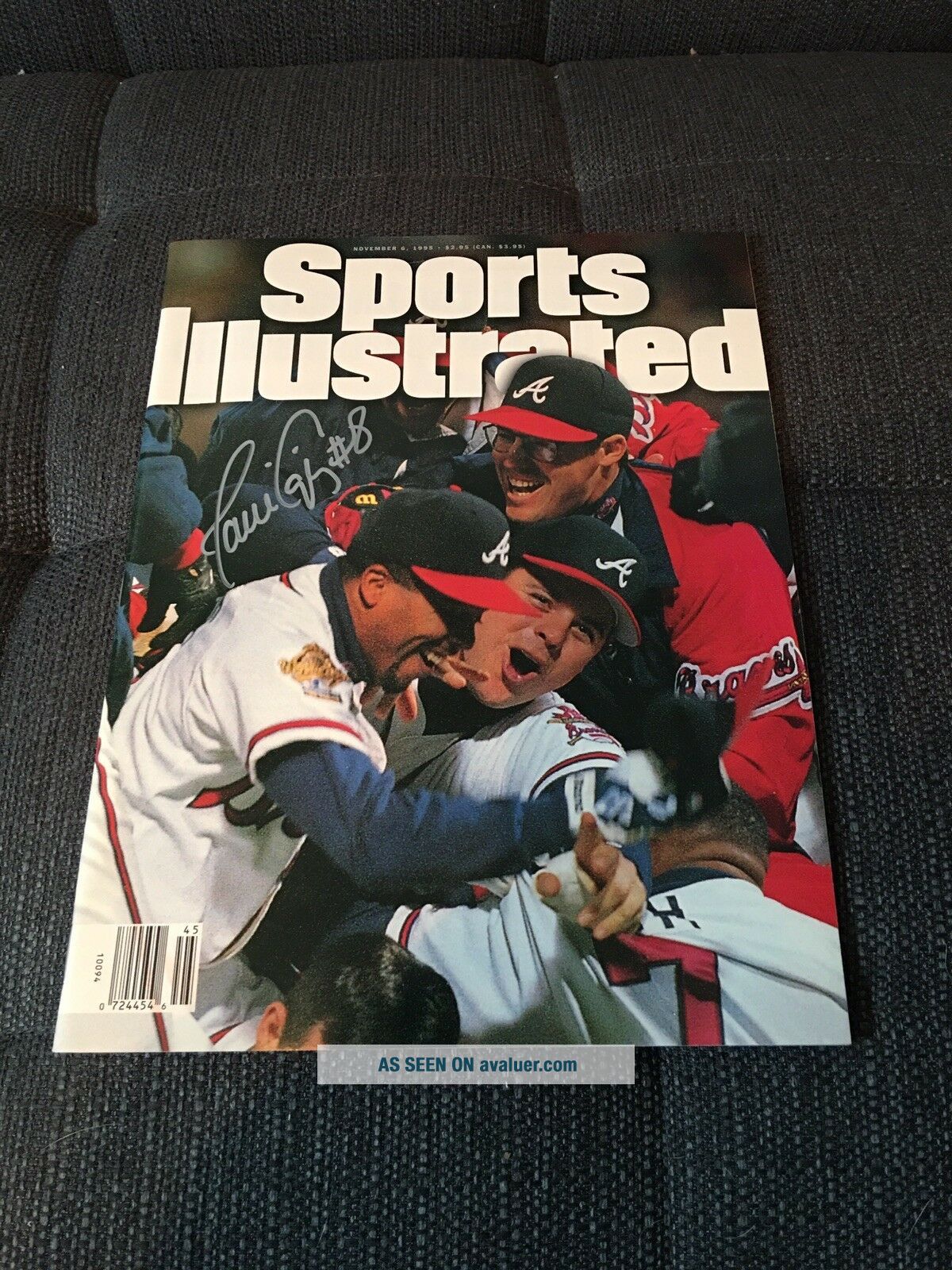 Javy Lopez Signed 1995 World Series Sports Illustrated JSA | #6174599