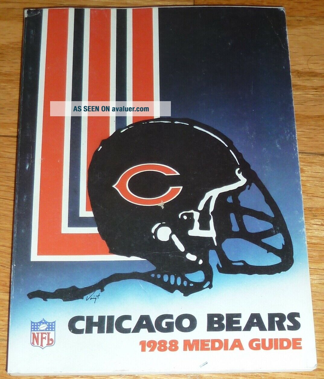 1988 CHICAGO BEARS MEDIA GUIDE SIGNED BY MATT SUHEY - KEVIN BUTLER ...
