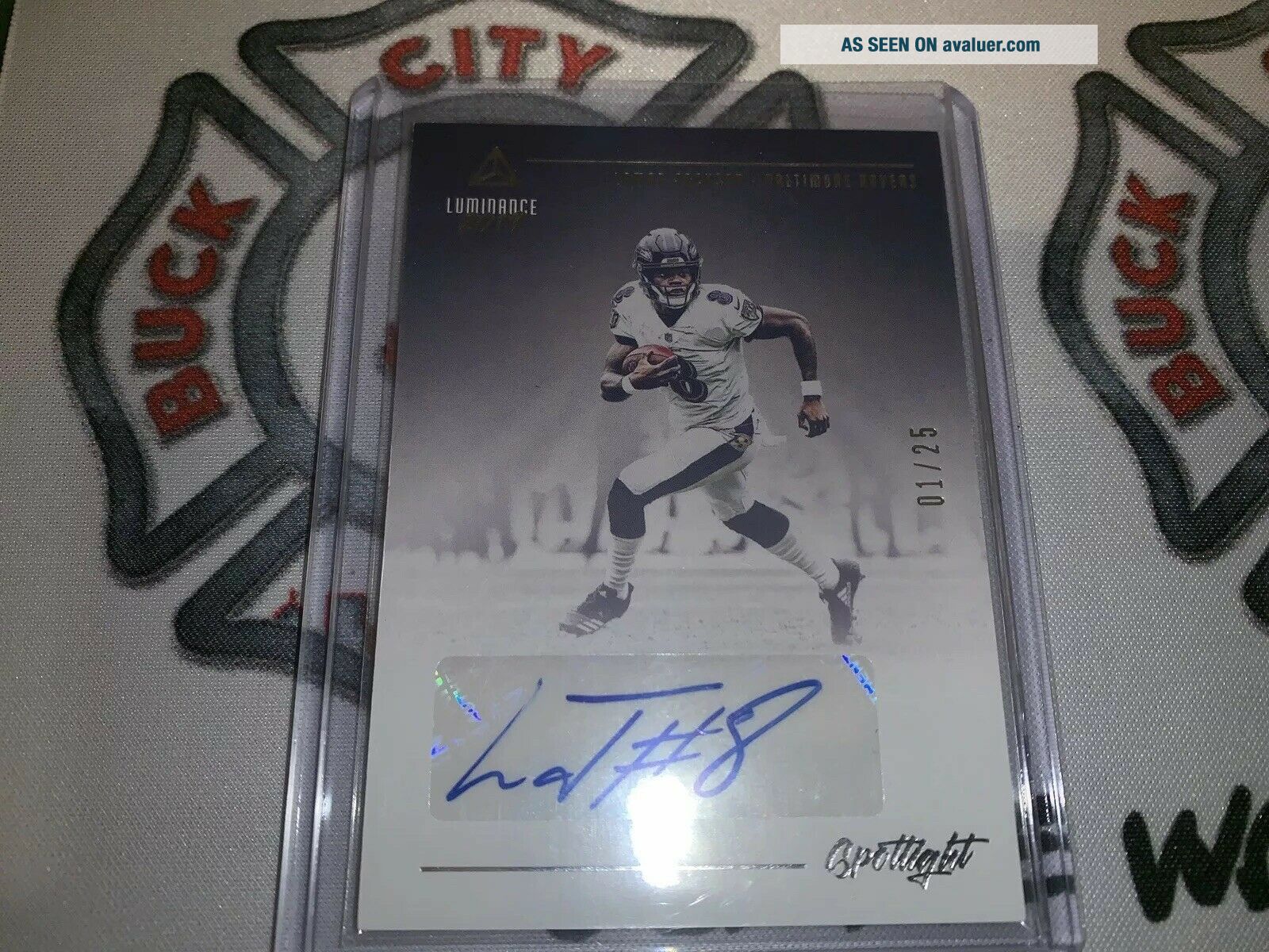 2019 Luminance Spotlight Signatures Lamar Jackson Auto /25 Ravens ...