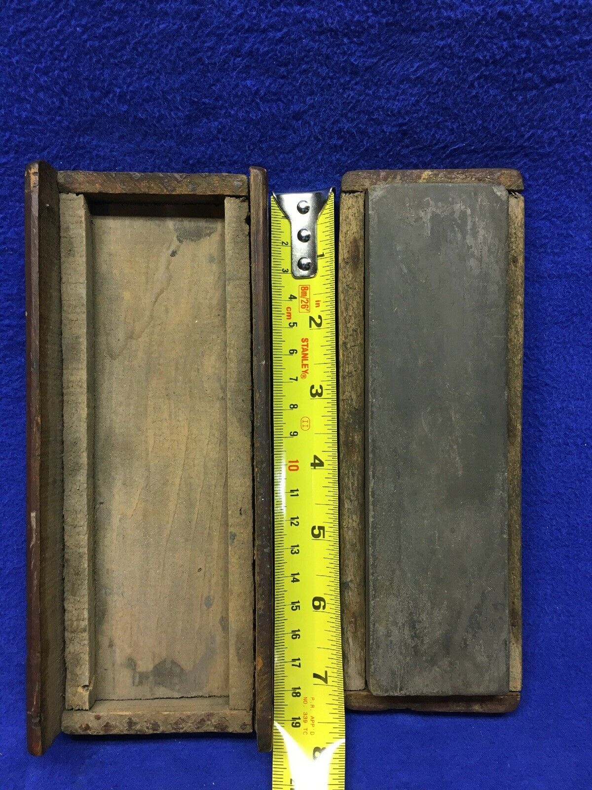 Vtg Antique Fine Sharpening Honing Stone Tool In Wood Case Box | #19654456