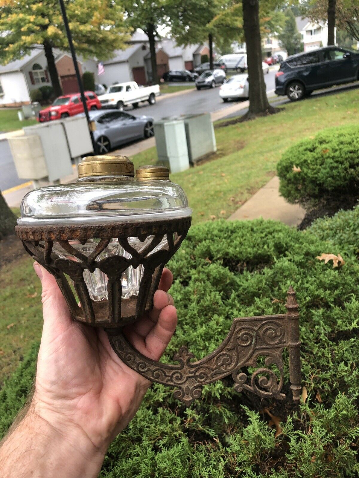ANTIQUE ORNATE CAST IRON WALL BRACKET AND GLASS OIL LAMP | #19809627