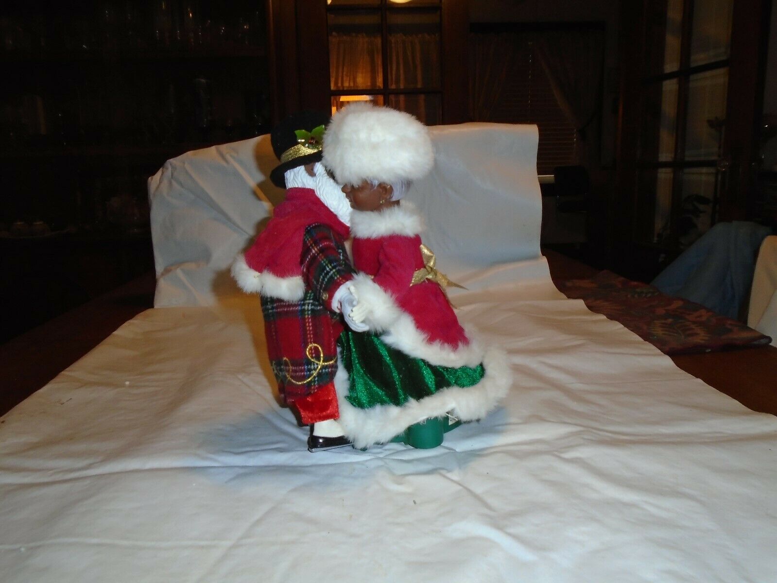 RARE African American Santa And Mrs Claus Holiday Skate Avon Black ...