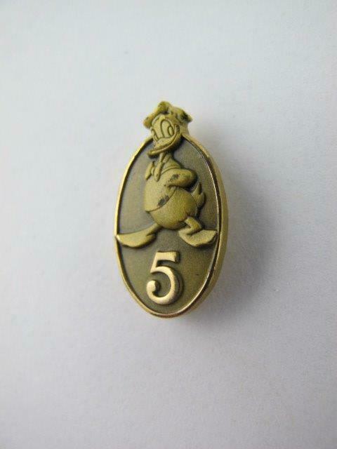 Disney Old Cast Member 5 Year Service Award Retired Donald Duck Rare ...