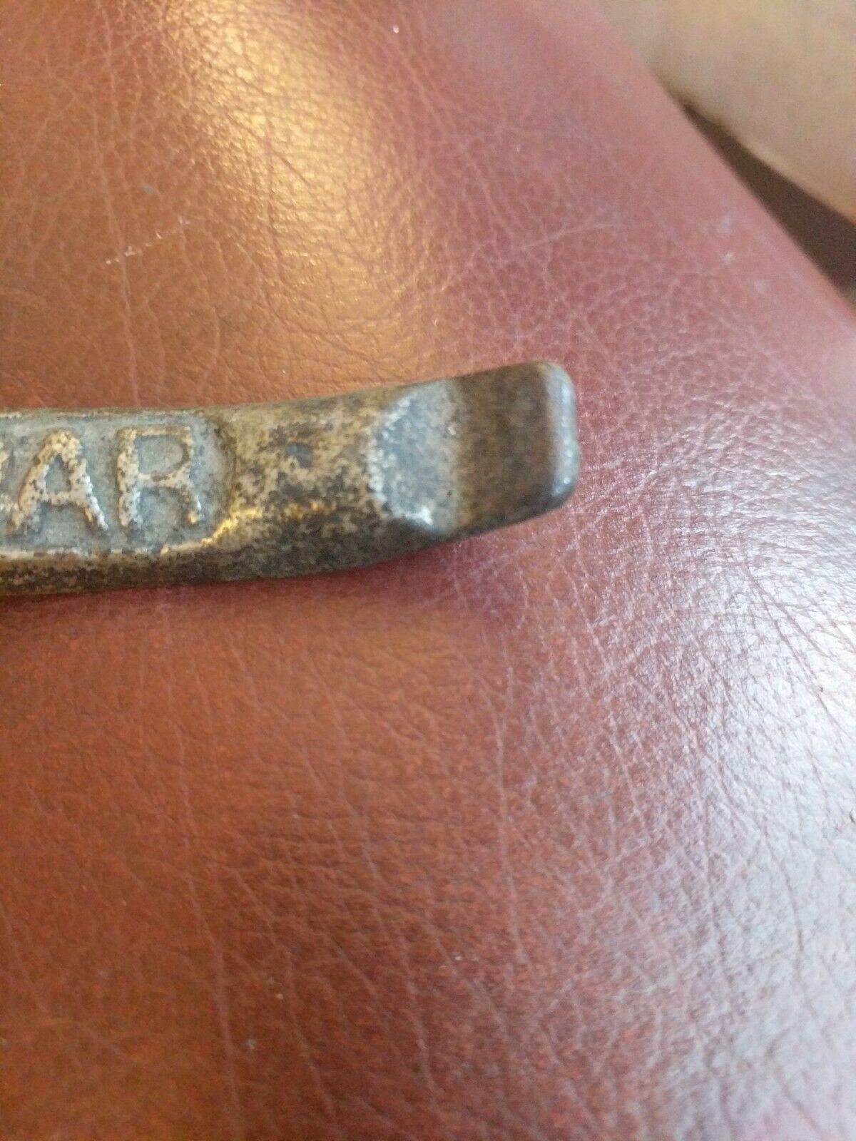 VINTAGE CAST IRON COOK STOVE HANDLE /LID LIFTER Peninsular Wood Tool ...
