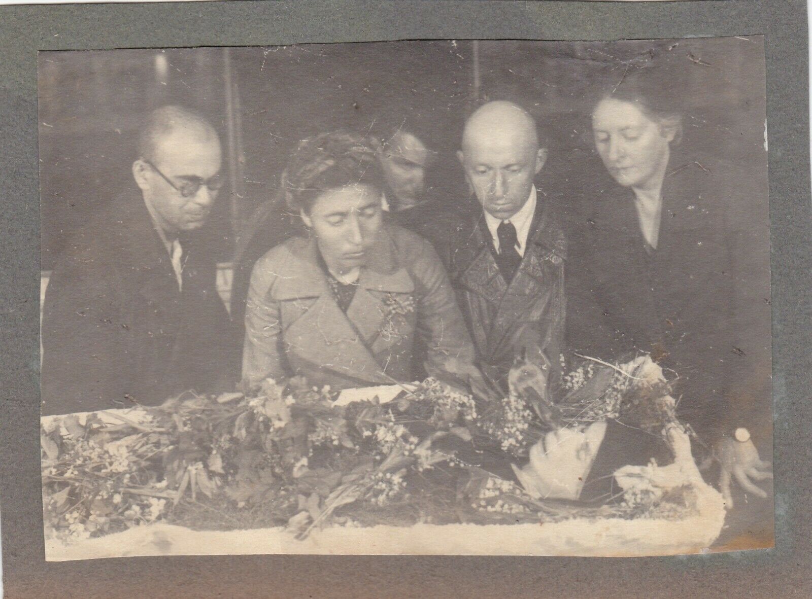 1930s POST MORTEM Funeral Corpse Coffin Woman Men Old Russian Antique ...